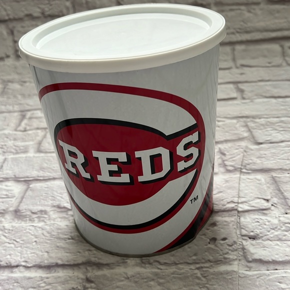 Storage & Organization | 1 Gallon Popcorn Tin Mlb Cincinnati Reds ...
